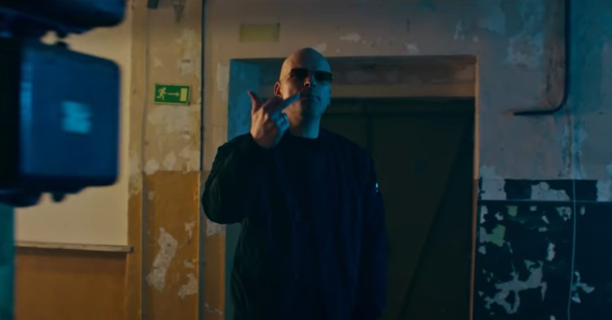 Paluch z nowym teledyskiem do kawałka "Bez Strachu" - Rytmy.pl