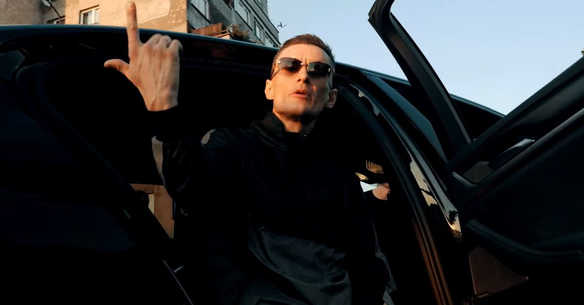 Kali zwraca z solowym singlem. Sprawdź, jak jest „Na blokach” - Rytmy.pl